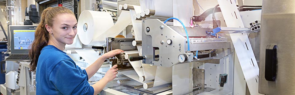 » Career » FOCKE & CO.