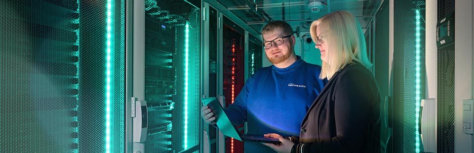 » Career » FOCKE & CO.